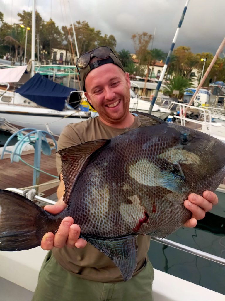 31/10/22 – Big Game Fishing – 1 Wahoo with 55 Lbs / Bottom Fishing – 1 ...